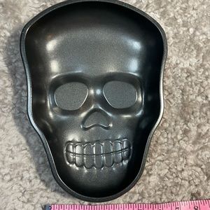 Other | Halloween Skeleton Cake Pan | Poshmark